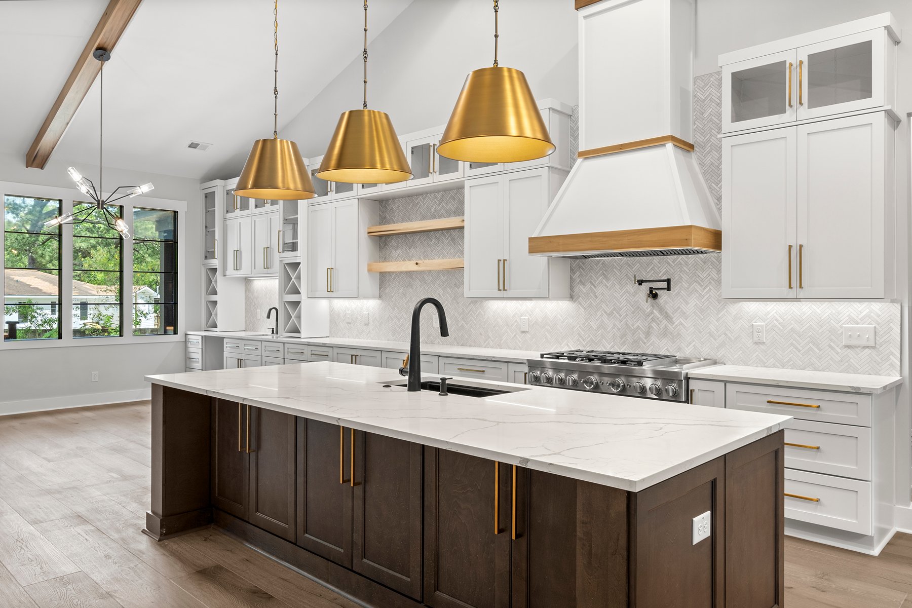 Luxury Custom Homes | High-End Bespoke Living - South Creek Builders